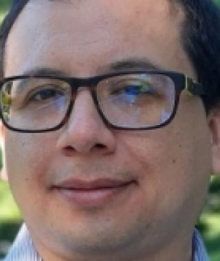 Entrevista al Dr. Víctor Pinto: Una conversación sobre la ciencia y el ...